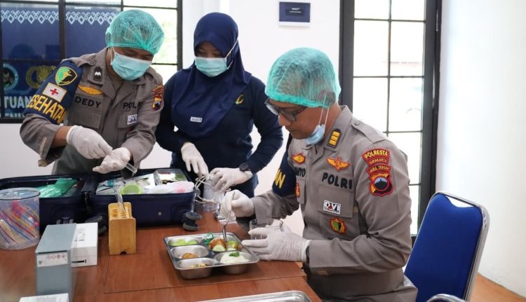 Polresta Surakarta Pastikan Makanan Program MBG Aman Konsumsi, Tak ...